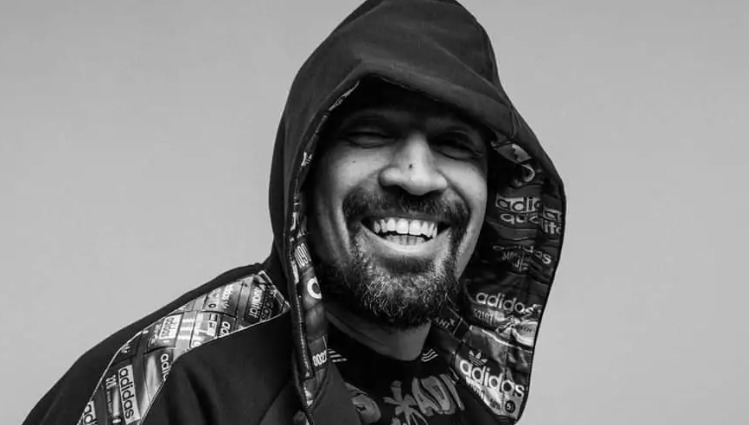 Dos bailes ao hip hop: a pesquisa musical e abalo nas pistas de DJ Marco