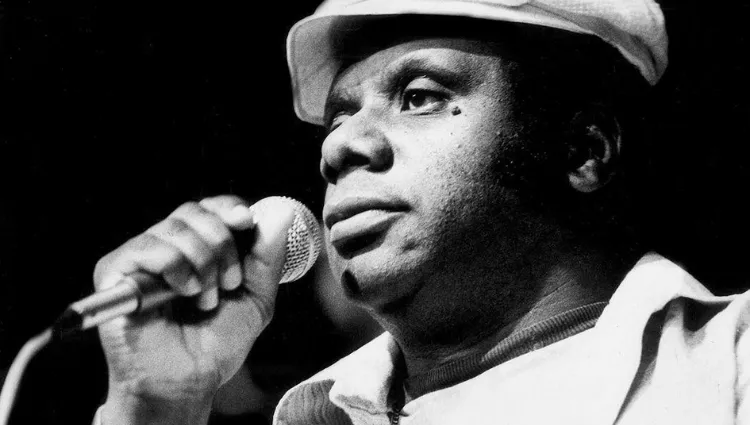 Candeia: a história de "Preciso Me Encontrar", eternizada por Cartola