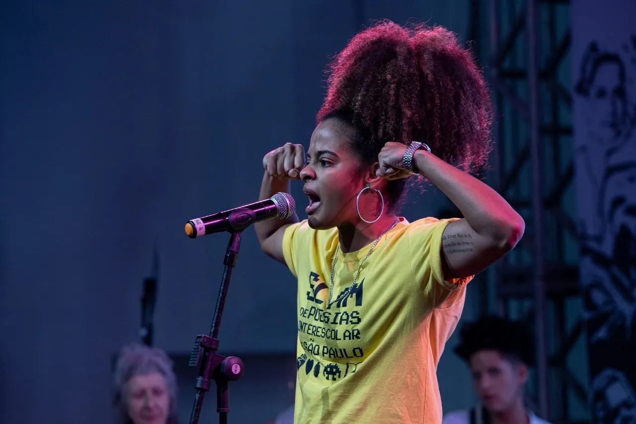 Slam Poesia: a voz da resistência e da identidade nas periferias ...