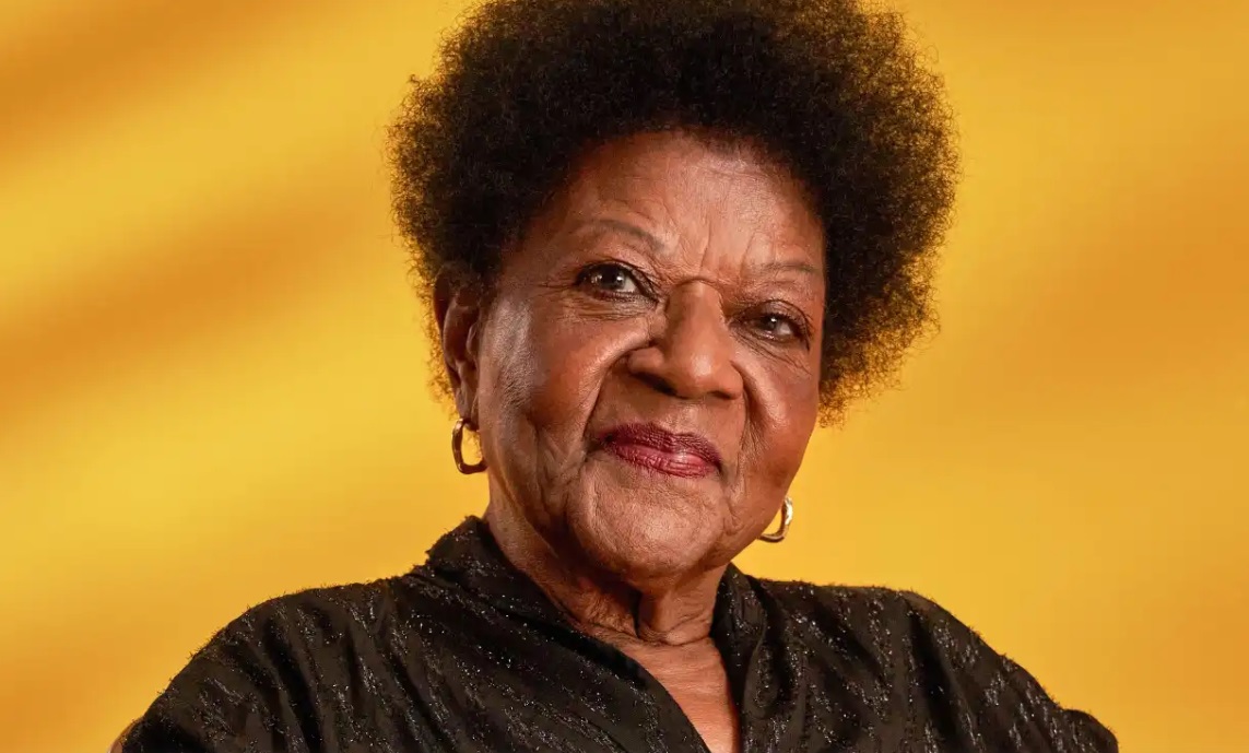 Alaíde Costa 90 anos: os 10 maiores sucessos na voz da cantora - Novabrasil