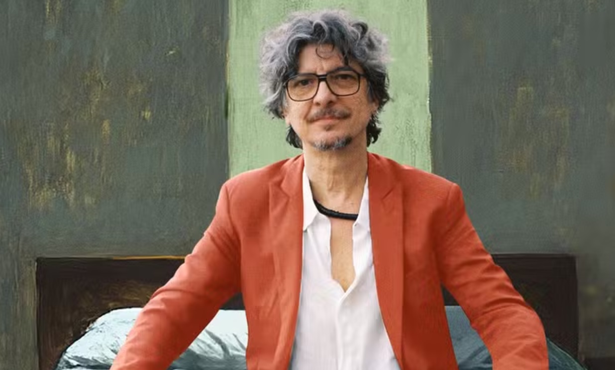 Pedro Luís revisita o romantismo de Caetano Veloso em novo álbum solo ...