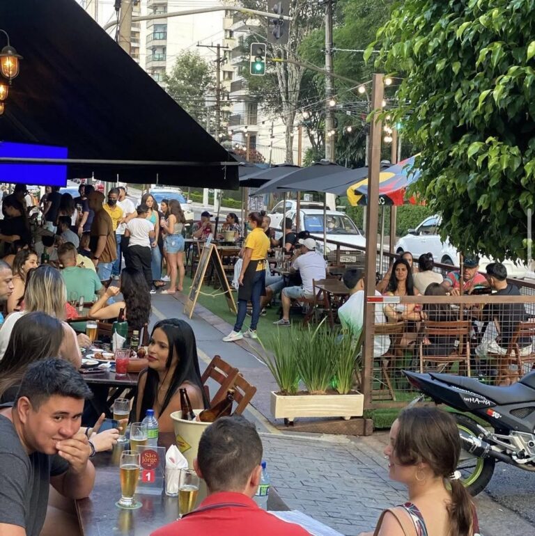 Bar MPB em São Paulo: conheça lugares para desfrutar do estilo musical ...