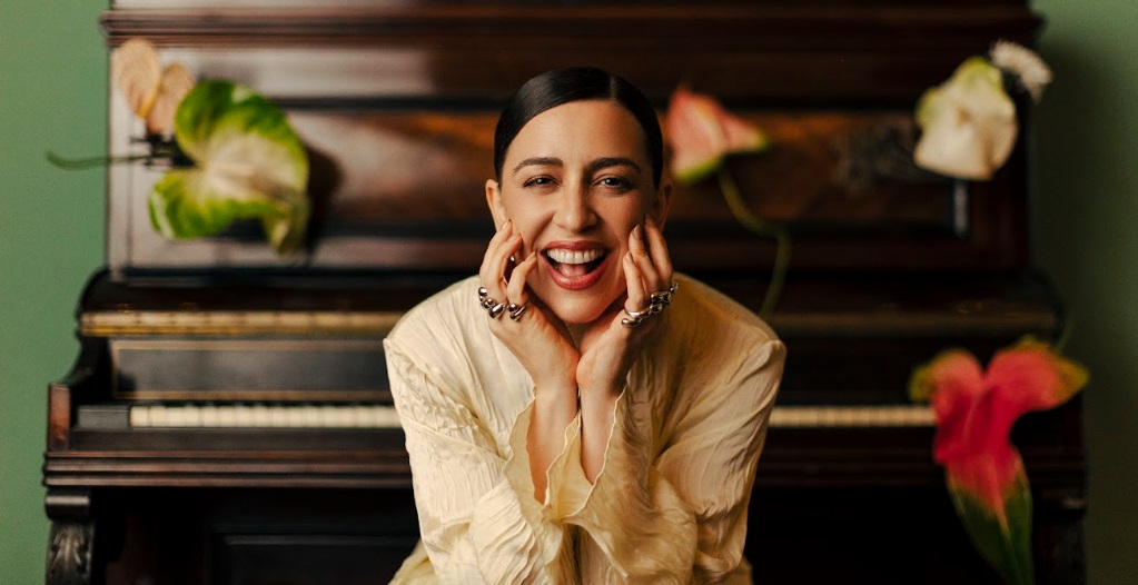 Roberta Sá volta aos palcos com “Tudo Que Cantei Sou” - Novabrasil
